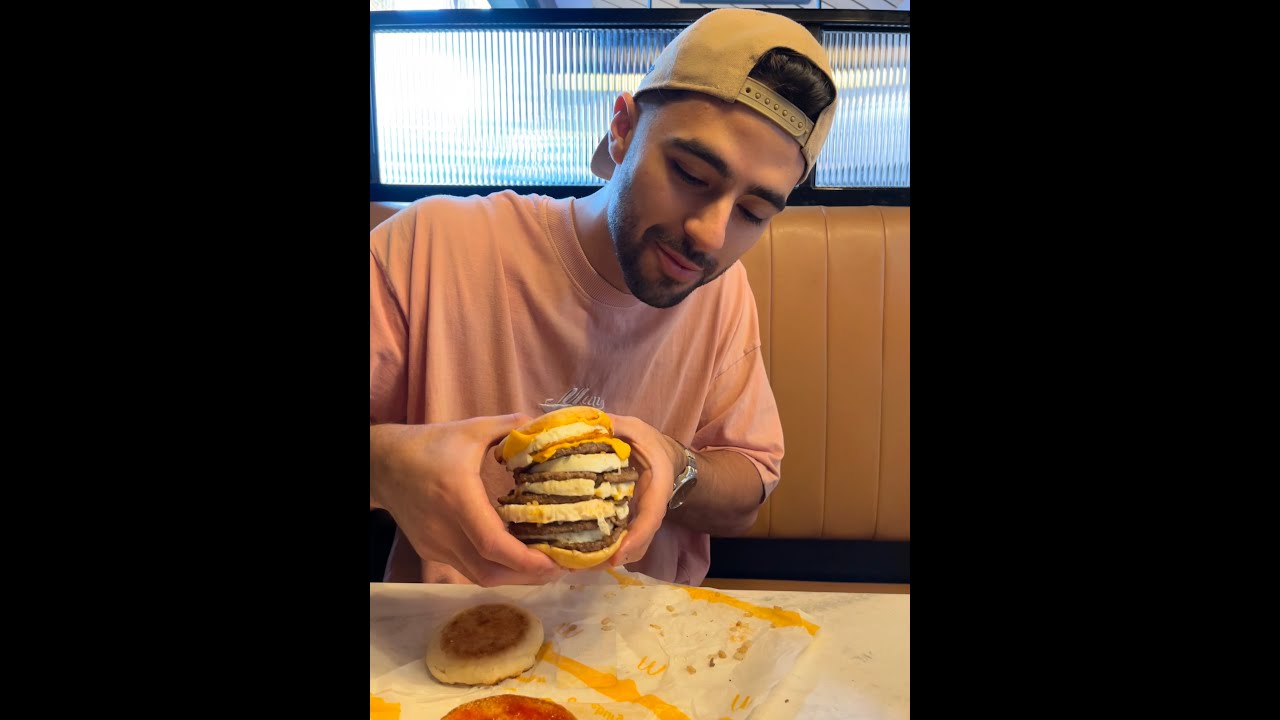 80G PROTEIN IN THE MCDADDY (WORST BURGER AT MCDONALDS) - YouTube