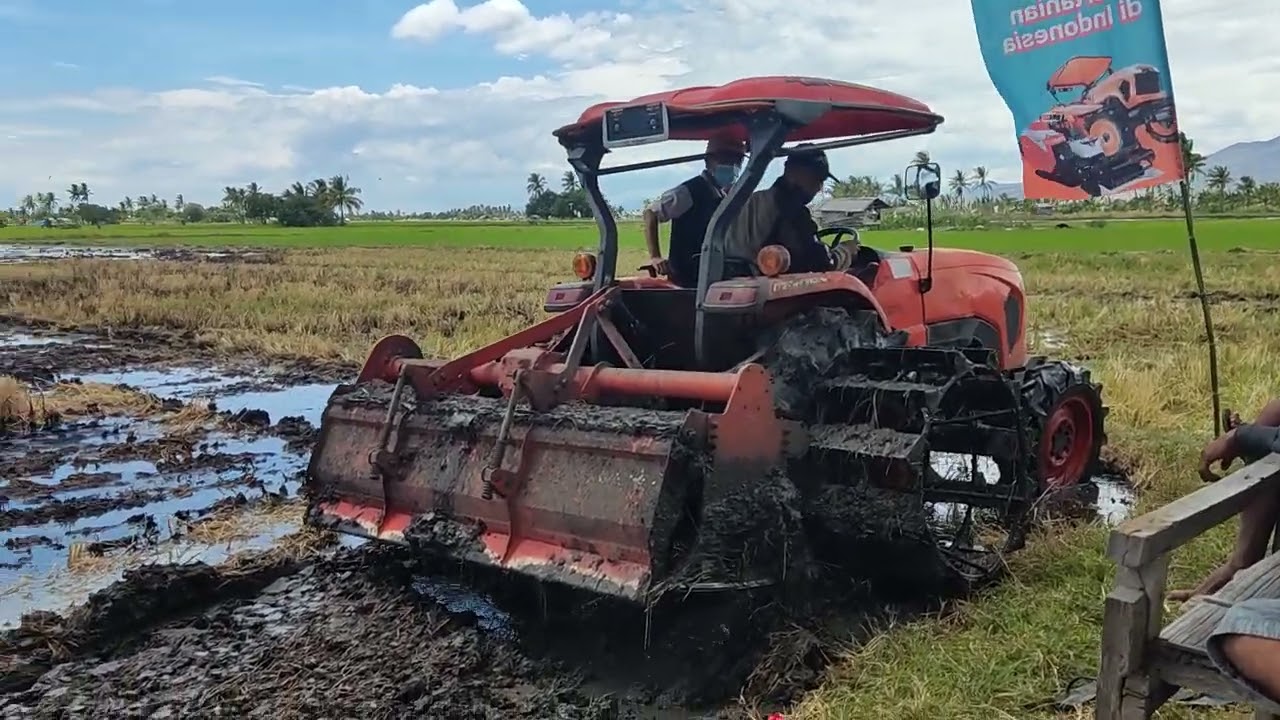 Demo Traktor L5018 + Roda Apung + Rotary KRX193 KUBOTA - YouTube