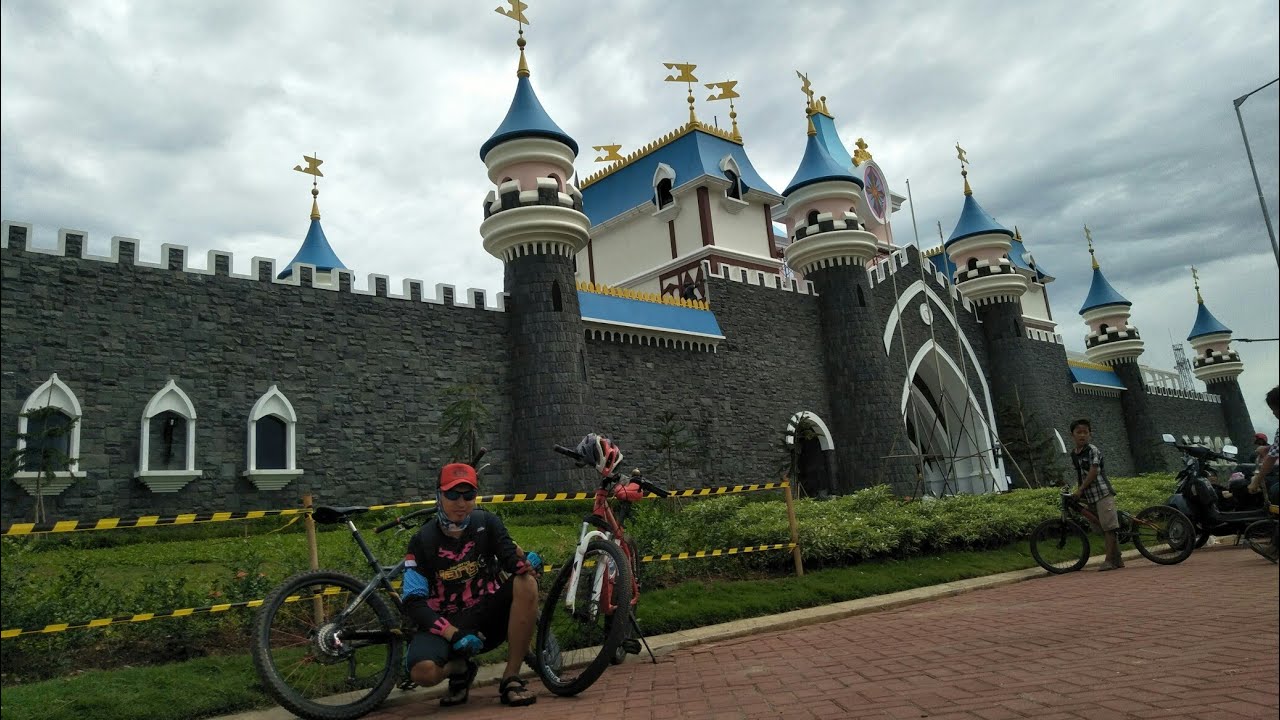 gowes ke moderland cilejet - YouTube