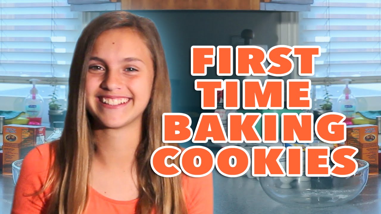 My First Time Baking Cookies! (Savana Jordan) - YouTube
