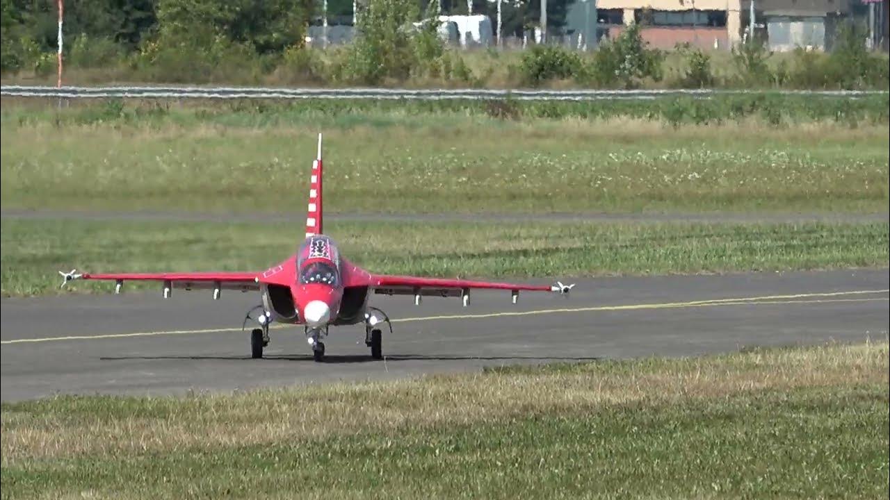 rc airplane - YouTube