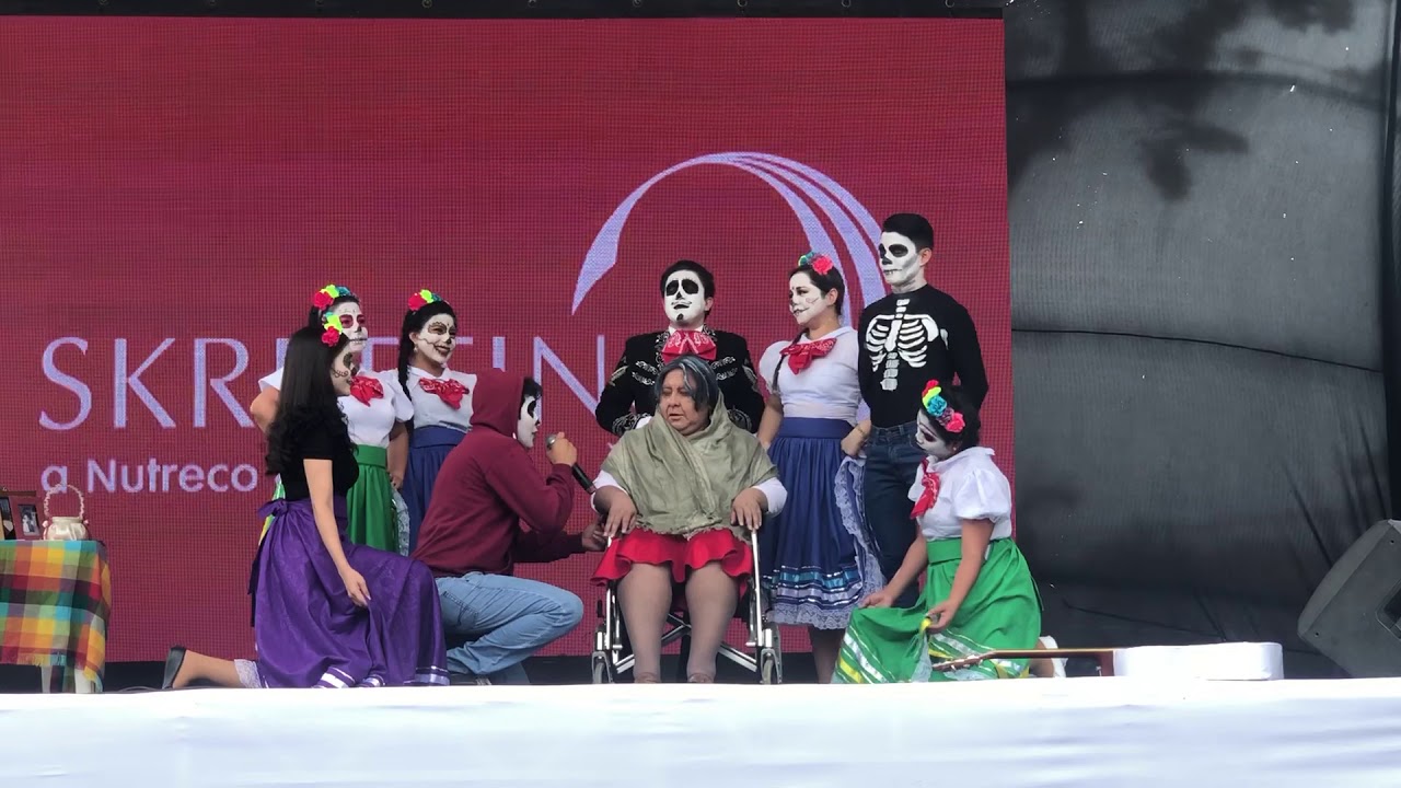 "Coco" El musical - Talent Show - YouTube