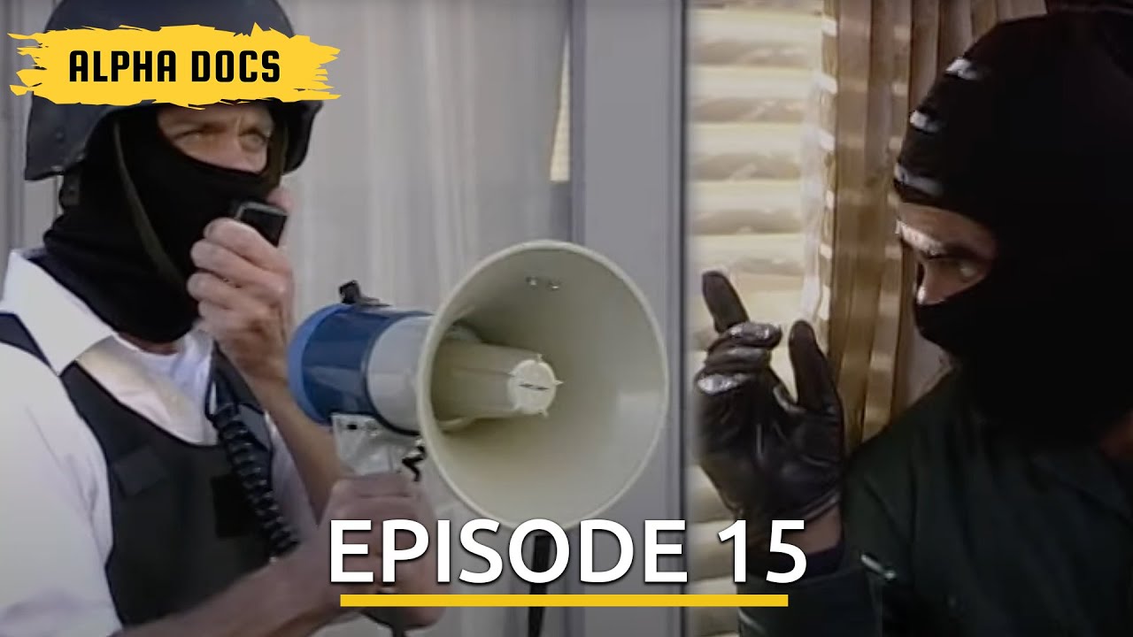 Caught in the Crossfire: Tale of a Bank Robbery Standoff | Daring ...