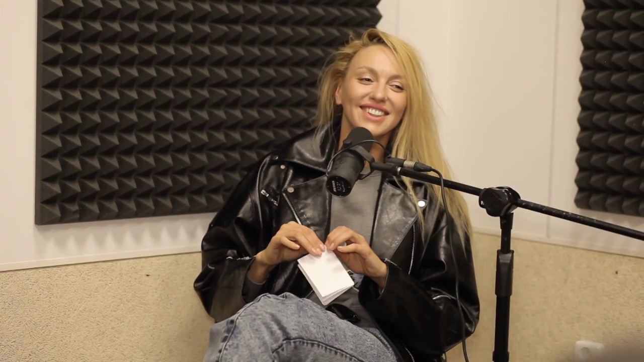 Backstage шоу Анны Буткевич "Без грима". В гостях - Оля Полякова - YouTube