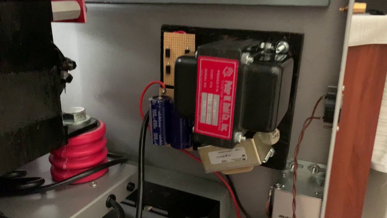 Ultra-Modulated AM Transmitter Part 35 - YouTube