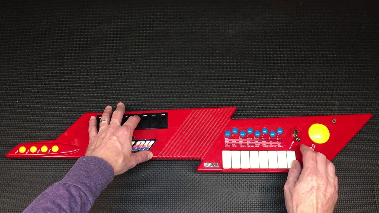 Hot Keyz Keytar toy by Tyco - YouTube