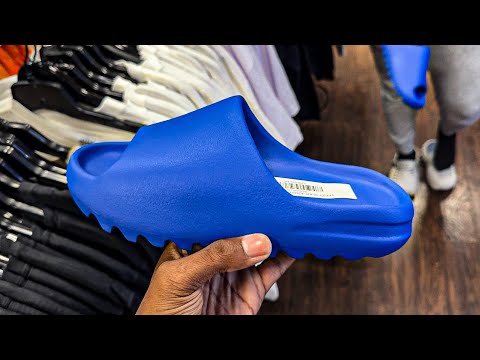First Look and Review on Blue Yeezy Slides!! - YouTube