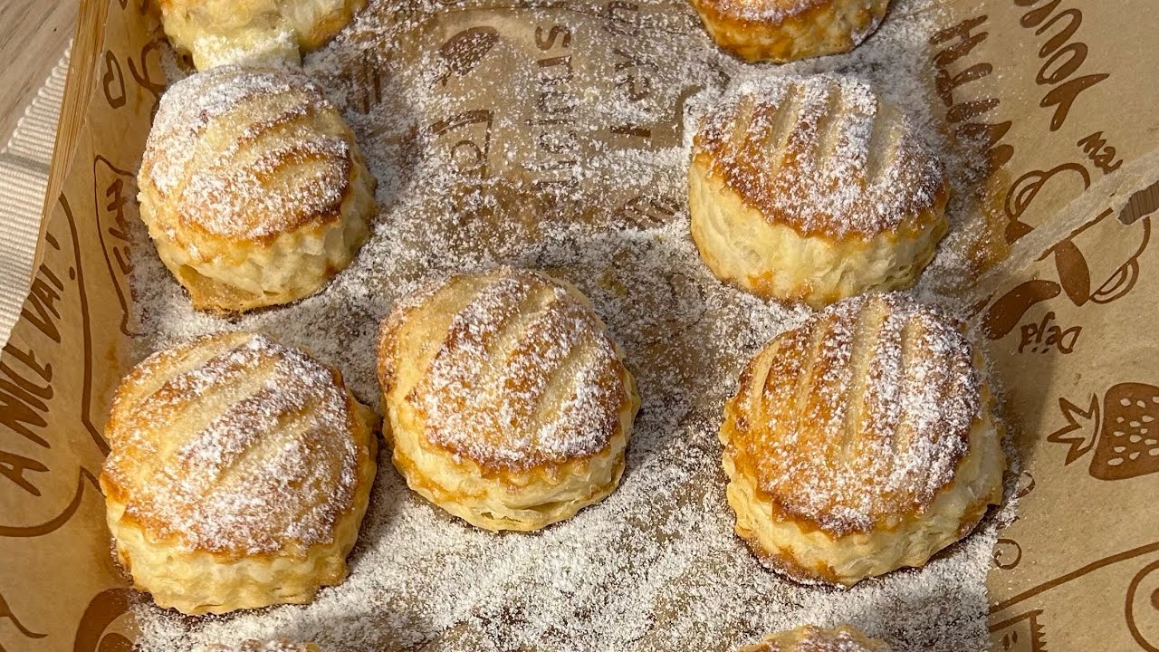 Feuilleté à la crème pâtissière - YouTube