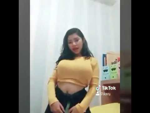 Aduhaiiii 🤤🤤 toket gede banget guys.