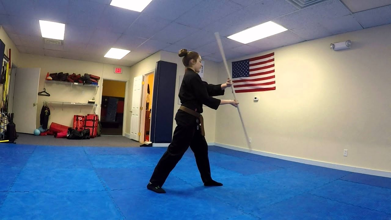 Bo Staff - Figure 8 to Reverse Figure 8 to Horizontal Strike to Double Figure 8 Flow - YouTube