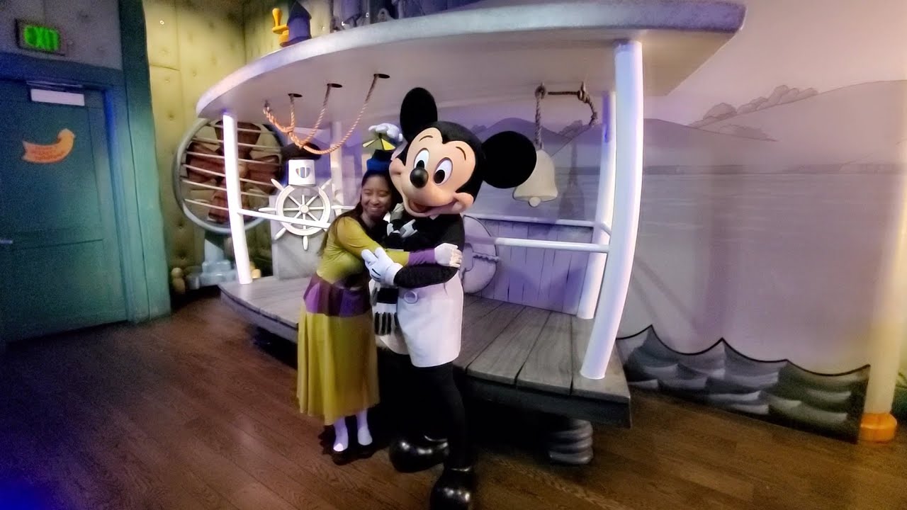 Steamboat Willie Mickey Mouse loved my Apetrully's umbrella hat ...