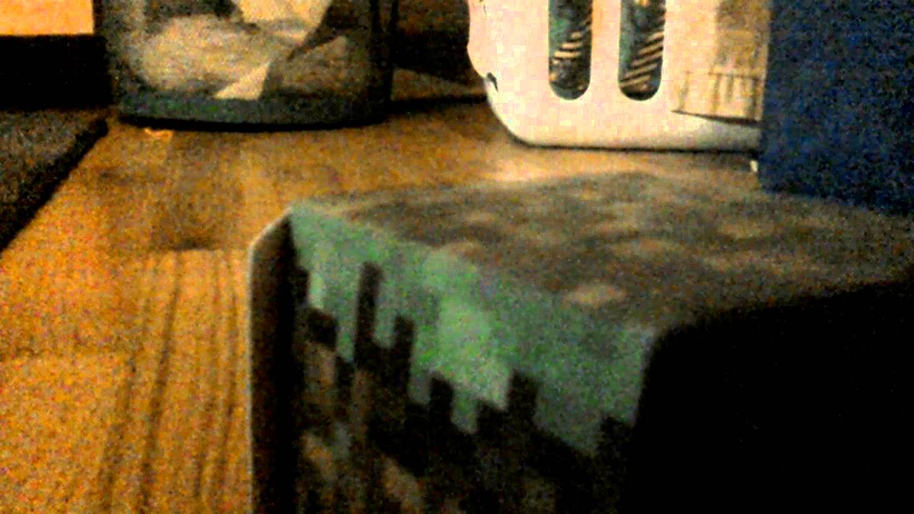 How to make a paper minecraft grass block - YouTube