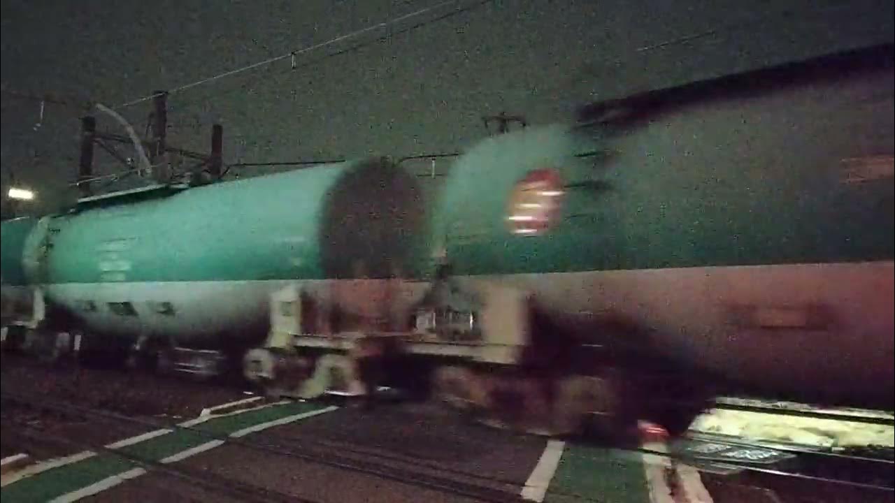 8461レ EF210-344+タキ11B - YouTube