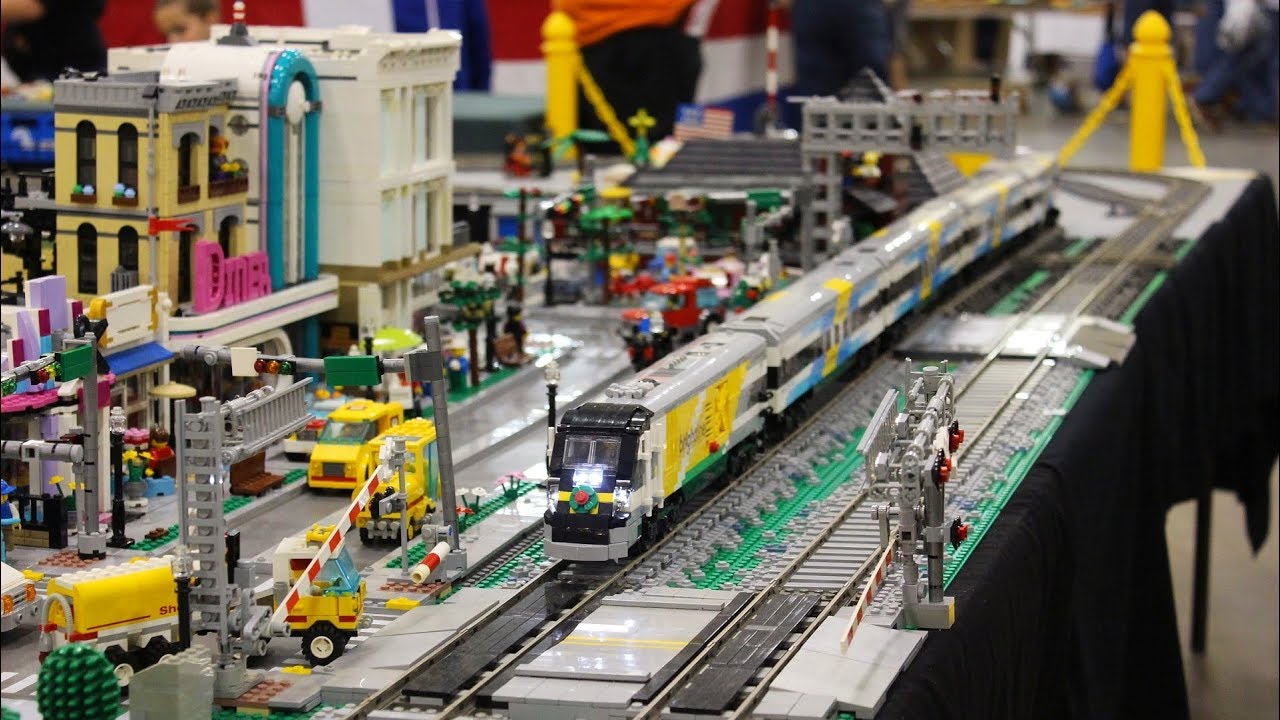 LEGO BRIGHTLINE PASSENGER TRAIN IN TAMPA! - YouTube