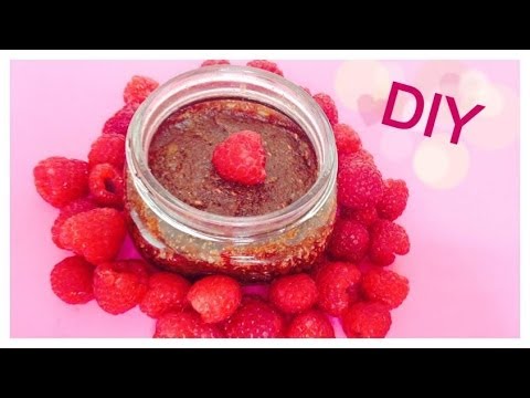 DIY Raspberry Lip Scrub (ALL NATURAL) - YouTube