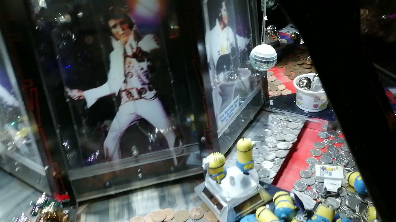 The ELVIS PRESLEY coin pusher - YouTube