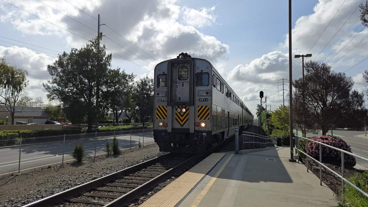 Amtrak Capitol Corridor #728 at Great America Station with CDTX #8314 ...