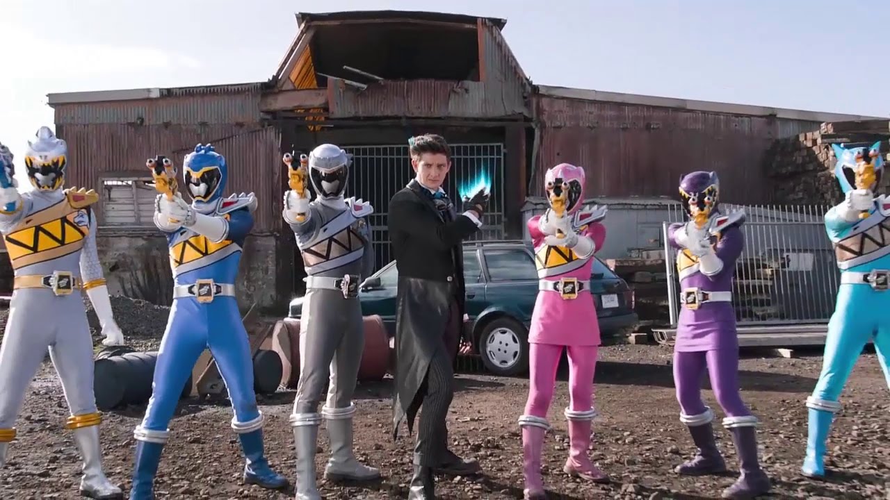 Power Ranger Super Dino Charge | Snide invade la base y lucha contra ...