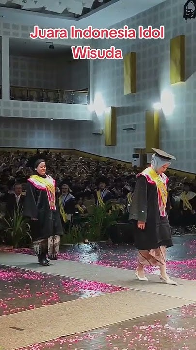 Salma Salsabil Wisuda - YouTube