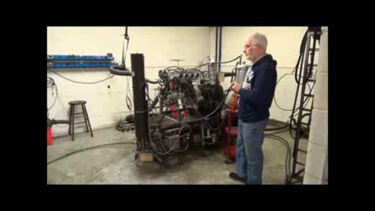 eerste start Holbay Warrior motor op motorproefstand. - YouTube