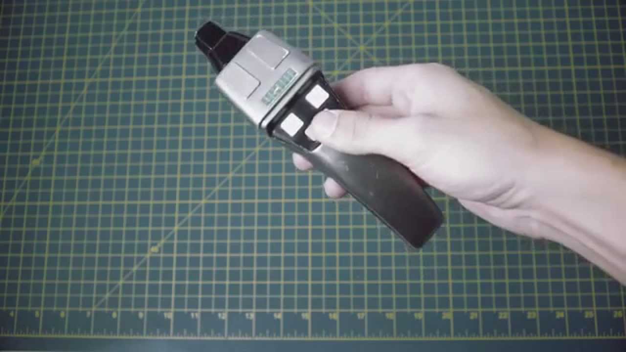 Screenused Star Trek Voyager & DS9 Boomerang Phaser Prop - YouTube