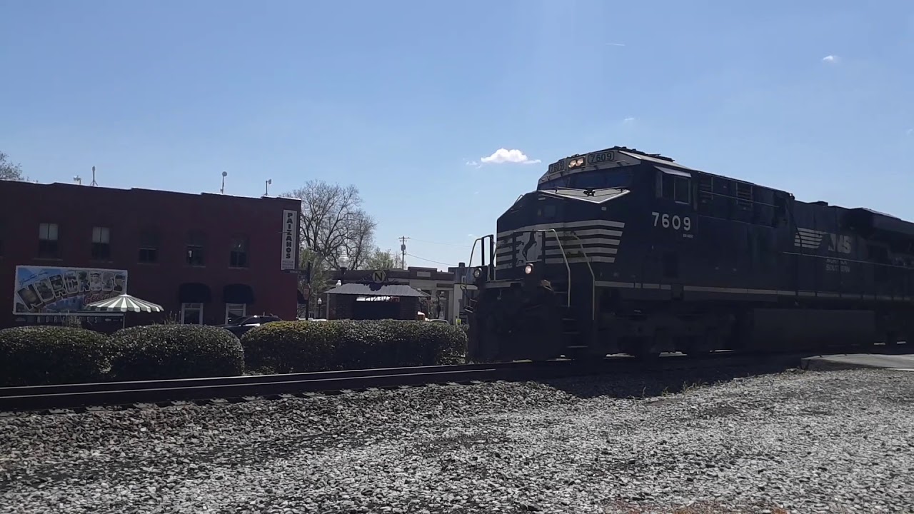 NS 46R with NS 7609 ES40DC NS 9793 D9-40CW and NS 8038 ES44AC - YouTube