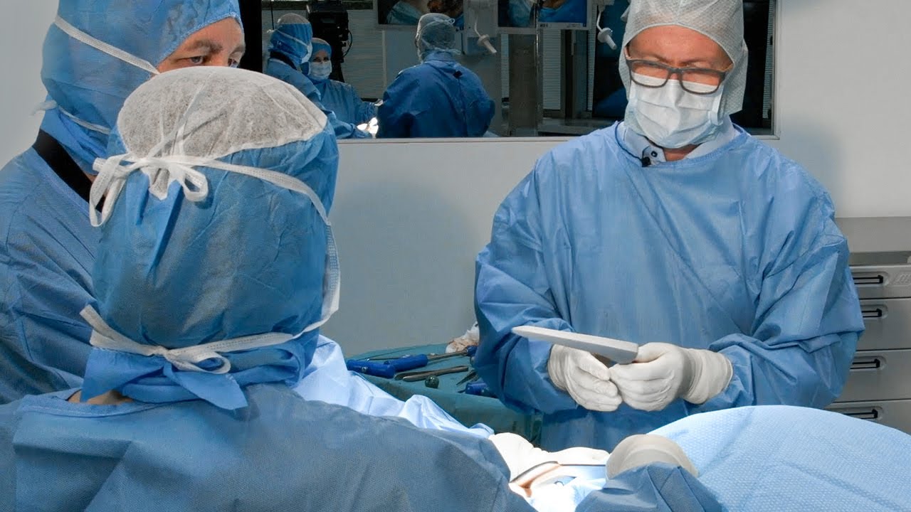Minimally Invasive THA via Antero-Lateral Intermuscular Approach in ...