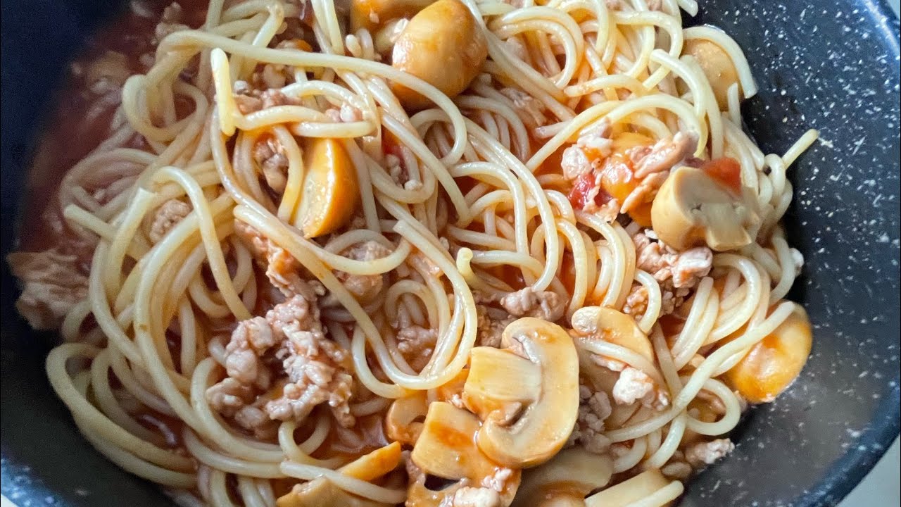 SIMPLENG LUTO NG SPAGHETTI/ - YouTube