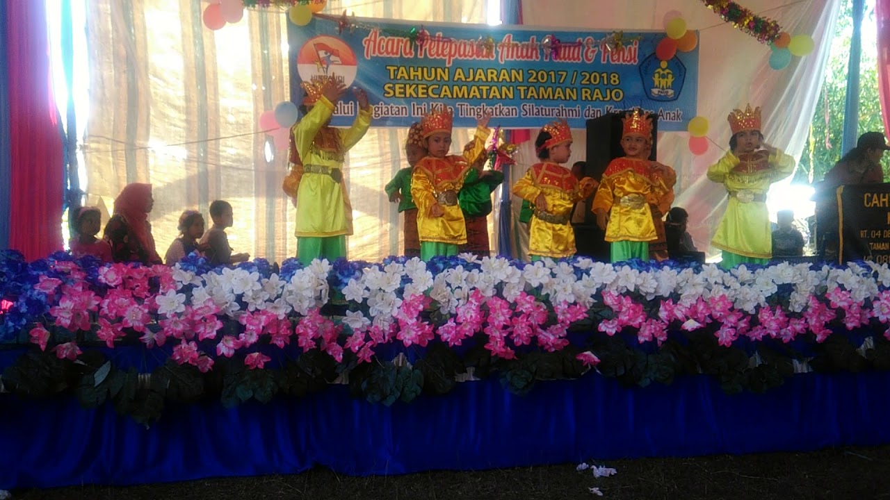 Tari budayo jambi tk. Raudhatul jannah - YouTube