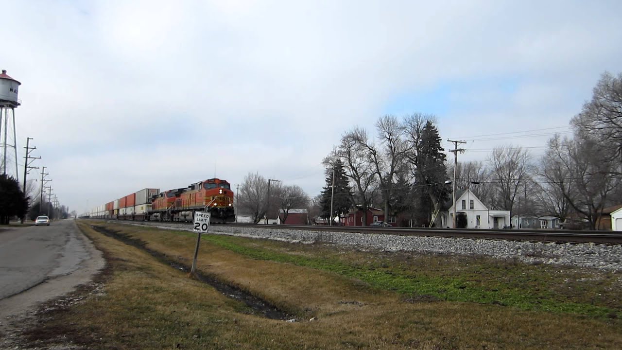 BNSF 5189 East Mazon - YouTube