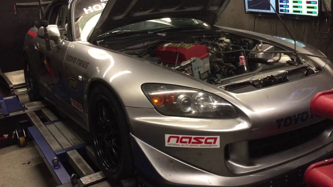 Quick clip of a NASA S2000 on the Mainline - YouTube
