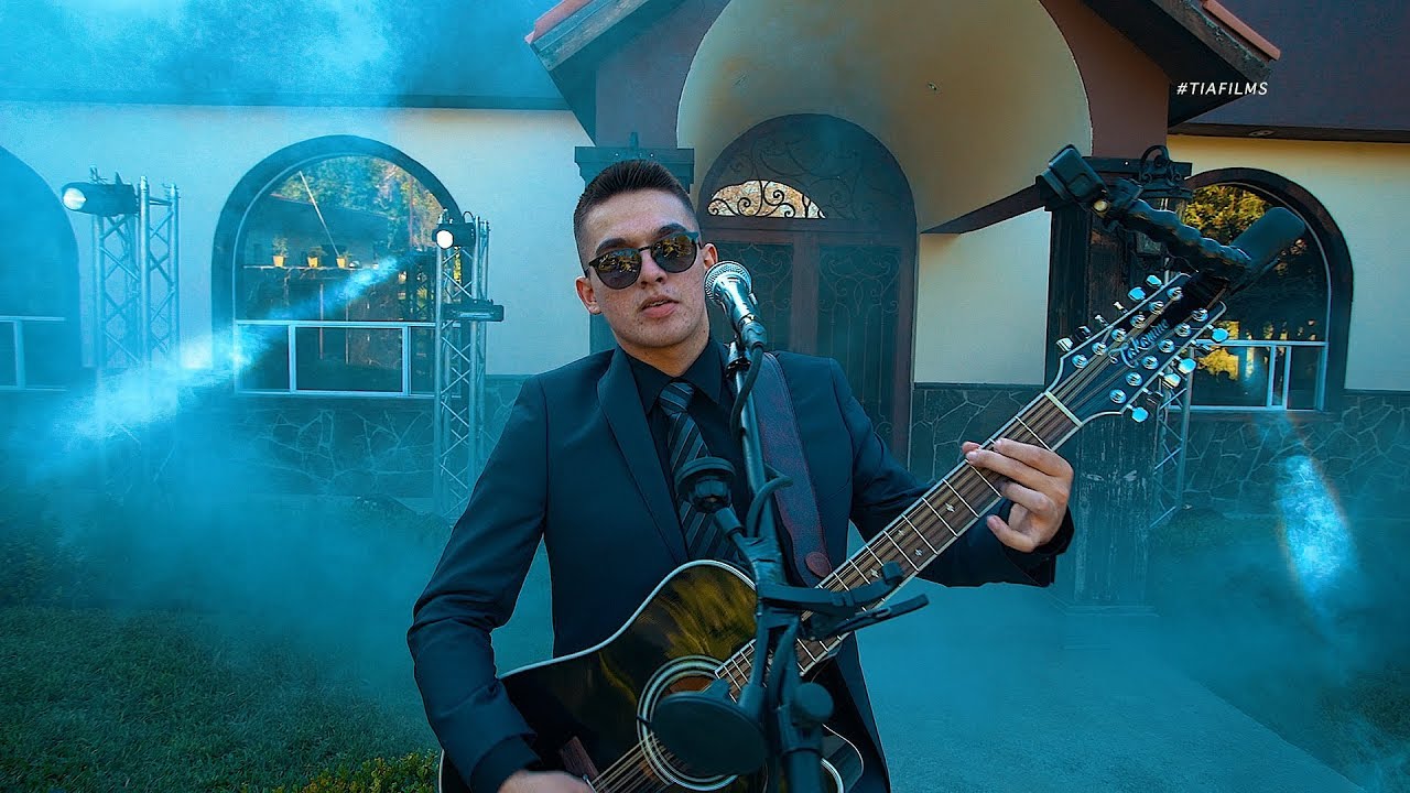 Estilo Especial - Don V (en vivo) | TIA FILMS - YouTube