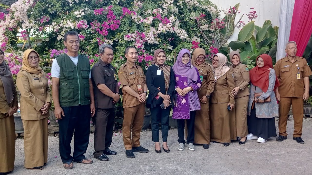 dr. Sriatun Subandi Datang Ke Desa Semambung Wonoayu Untuk Melakukan ...