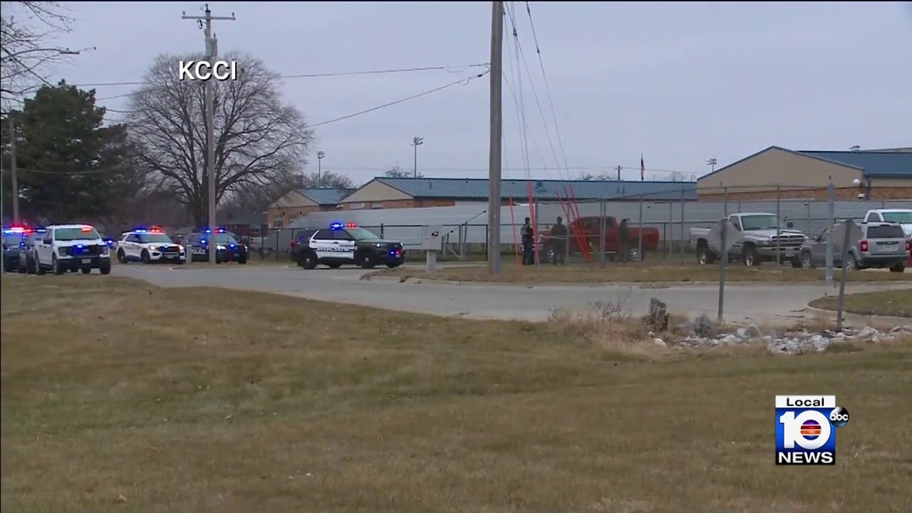 Active shooter reported at high school in Perry, Iowa - YouTube
