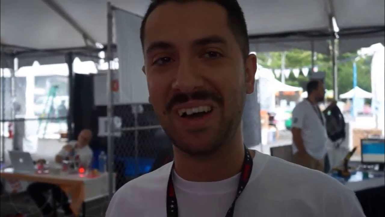 Demonstration of the Udoo (Android, Linux and Arduino in a tiny single-board computer) - YouTube