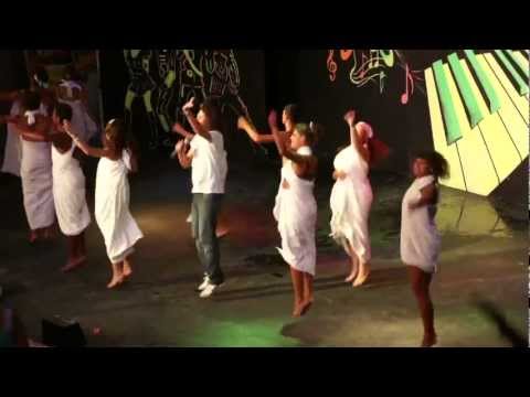 Club dance Tusan beach resort 2011