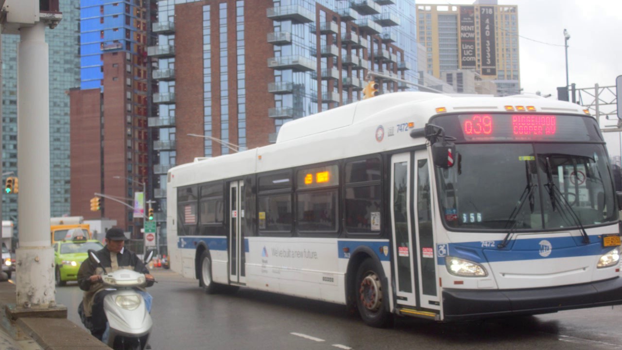 [Sound Recording] MTA Bus 2015 New Flyer XD40 7477 - YouTube