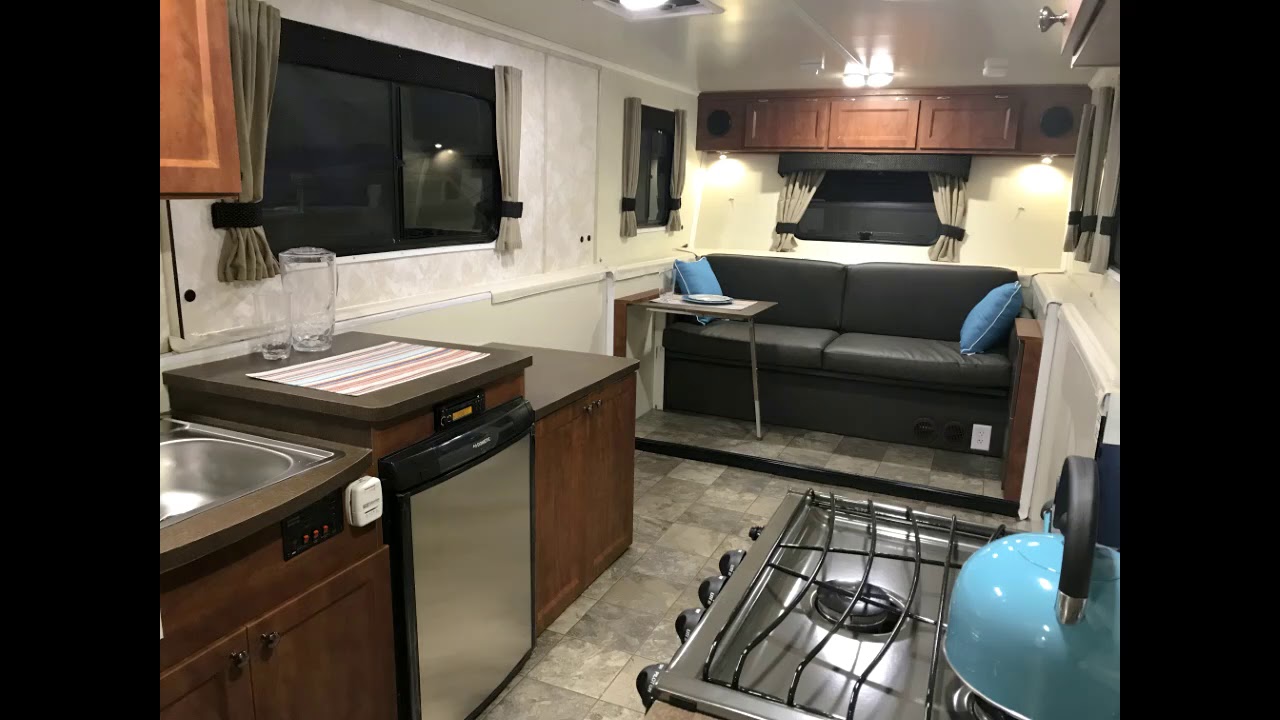 TrailManor Texas 3124KS Medium - YouTube