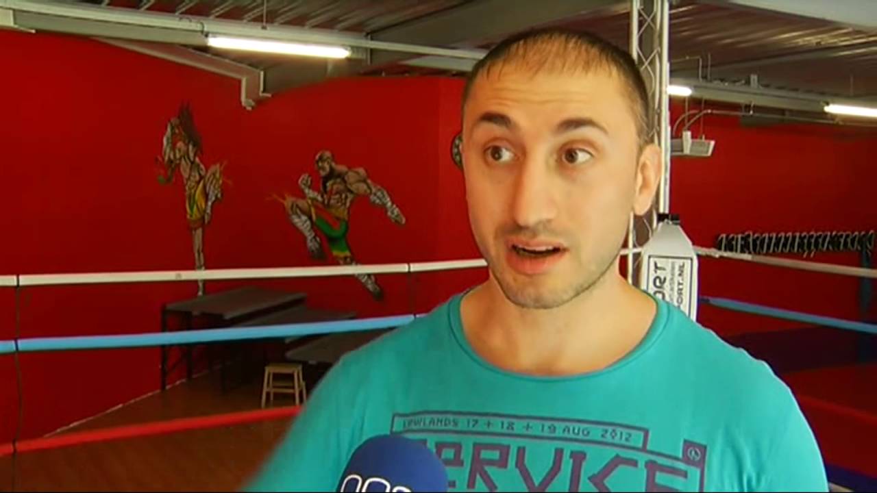 'Een legende is overleden' - YouTube