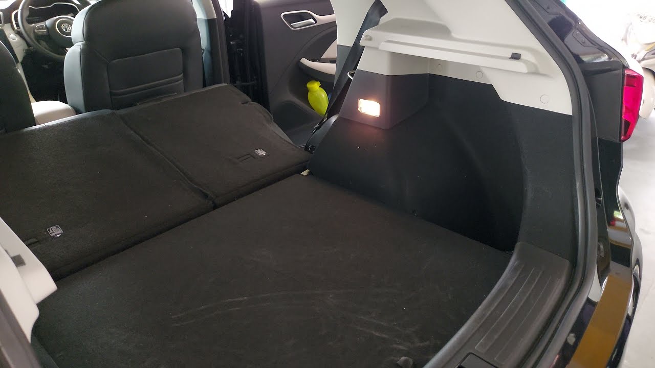 MG Astor - Boot space disclosed! - YouTube