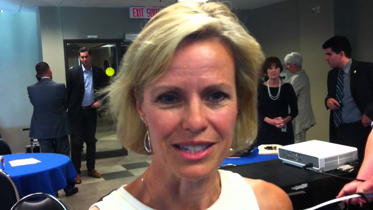 Margo Mountjoy on Windsor's possible bid to host FINA - YouTube