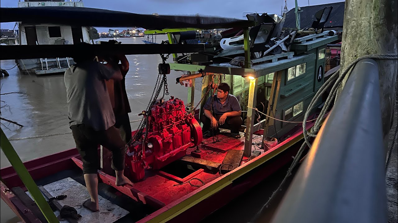 cara - Cara masuk kan enjin Bot Secara Tradisional Di Kuala Terengganu ...