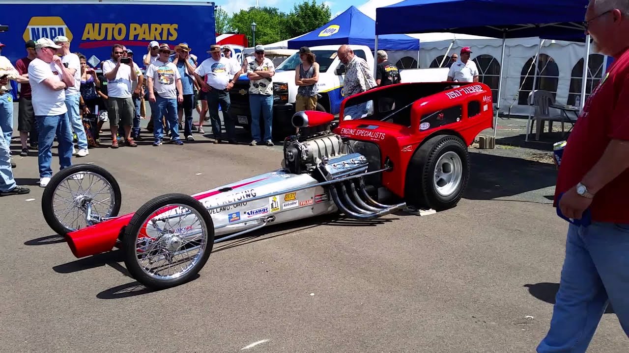 Vintage Dragster Back To The 50's - YouTube