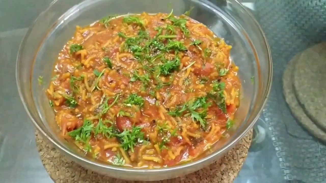 Tomato Sev Sabzi Recipe | Lockdown Recipe | Tangy and Spicy | Simple ...