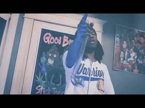 Max Khalifa - Smoking (Official Music Video) - YouTube