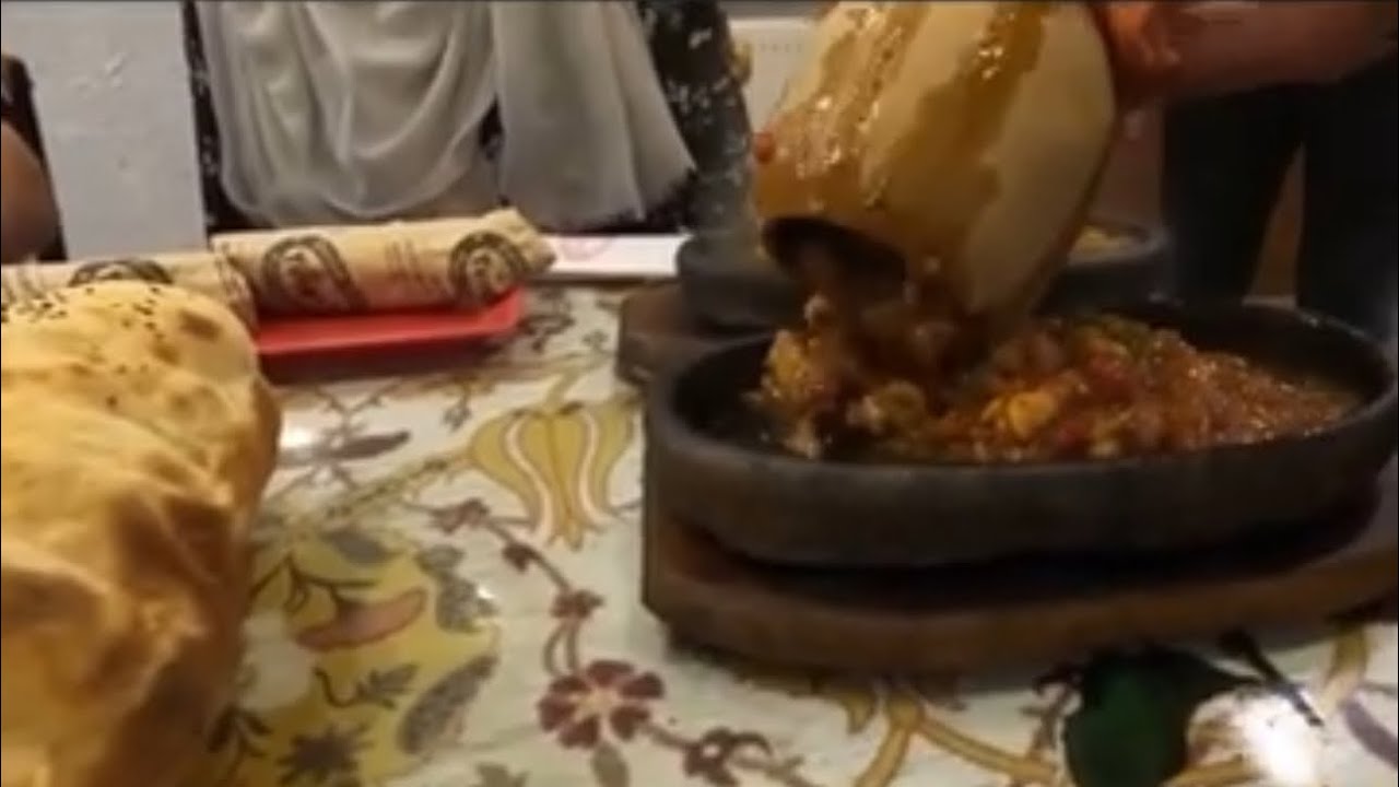 Istanbul FOOD STREET and CLAY POT Mutton #lunchtime #istanbulturkey ...