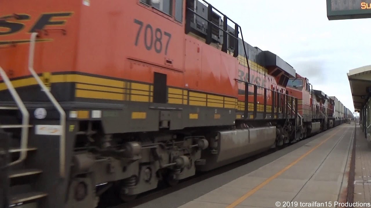 Trains in Fridley, Minnesota; UP SD40s, CP, BNSF, Northstar - YouTube