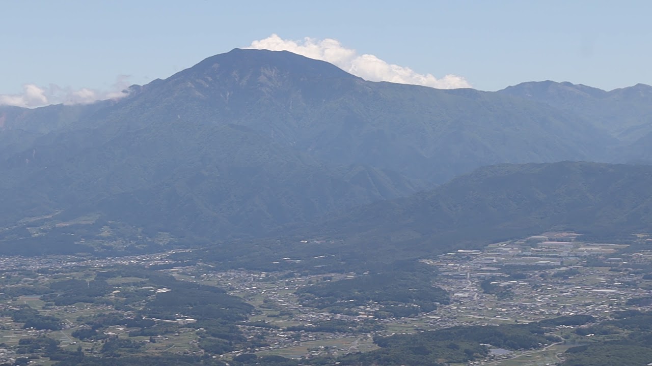 笠置山の物見岩からの展望 Views from Mount Kasagi in Gifu - YouTube