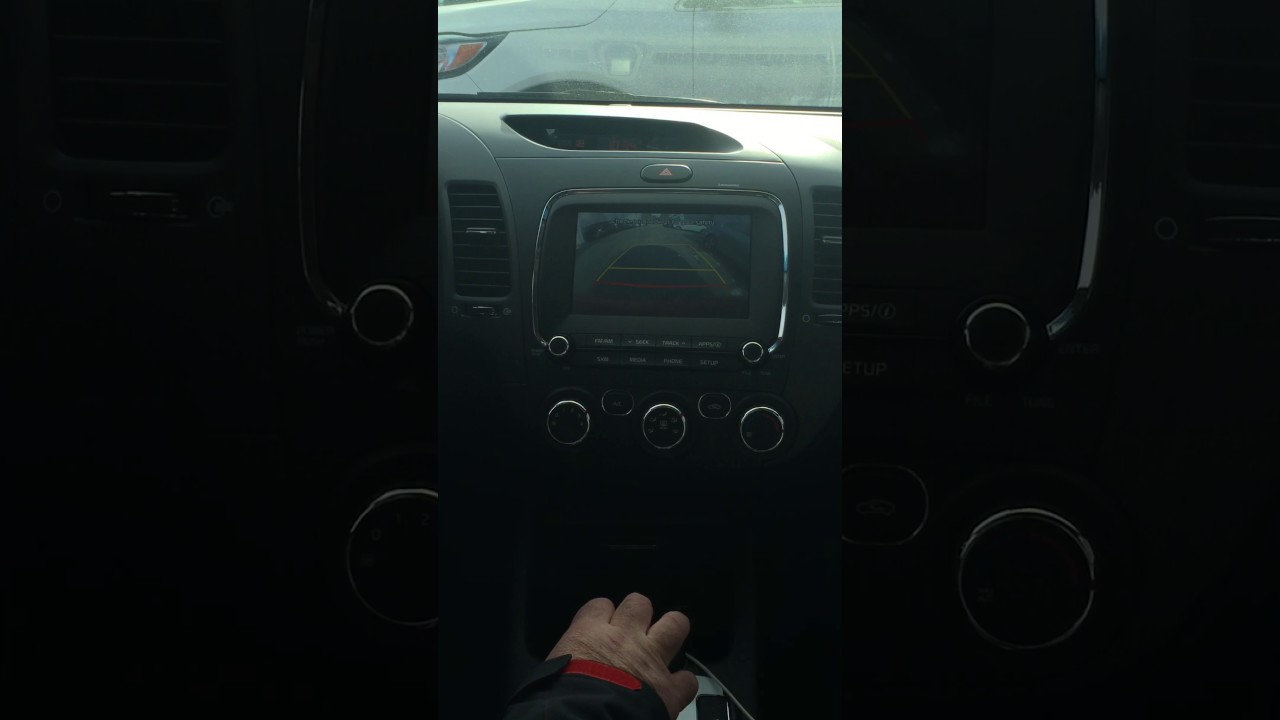 How to work your rear view camera in a Kia Forte - YouTube
