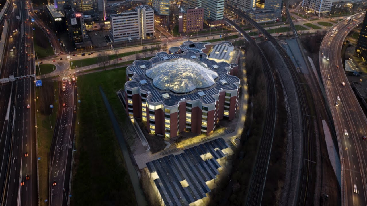 Interact connected lighting: neuer Standard für nachhaltiges und ...